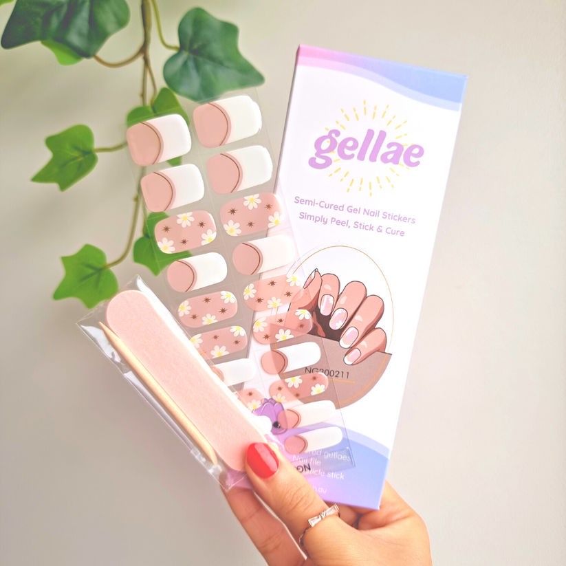 Malibu Daisy DIY Semicured Gel Nail Sticker Kit | Gellae – Gellae