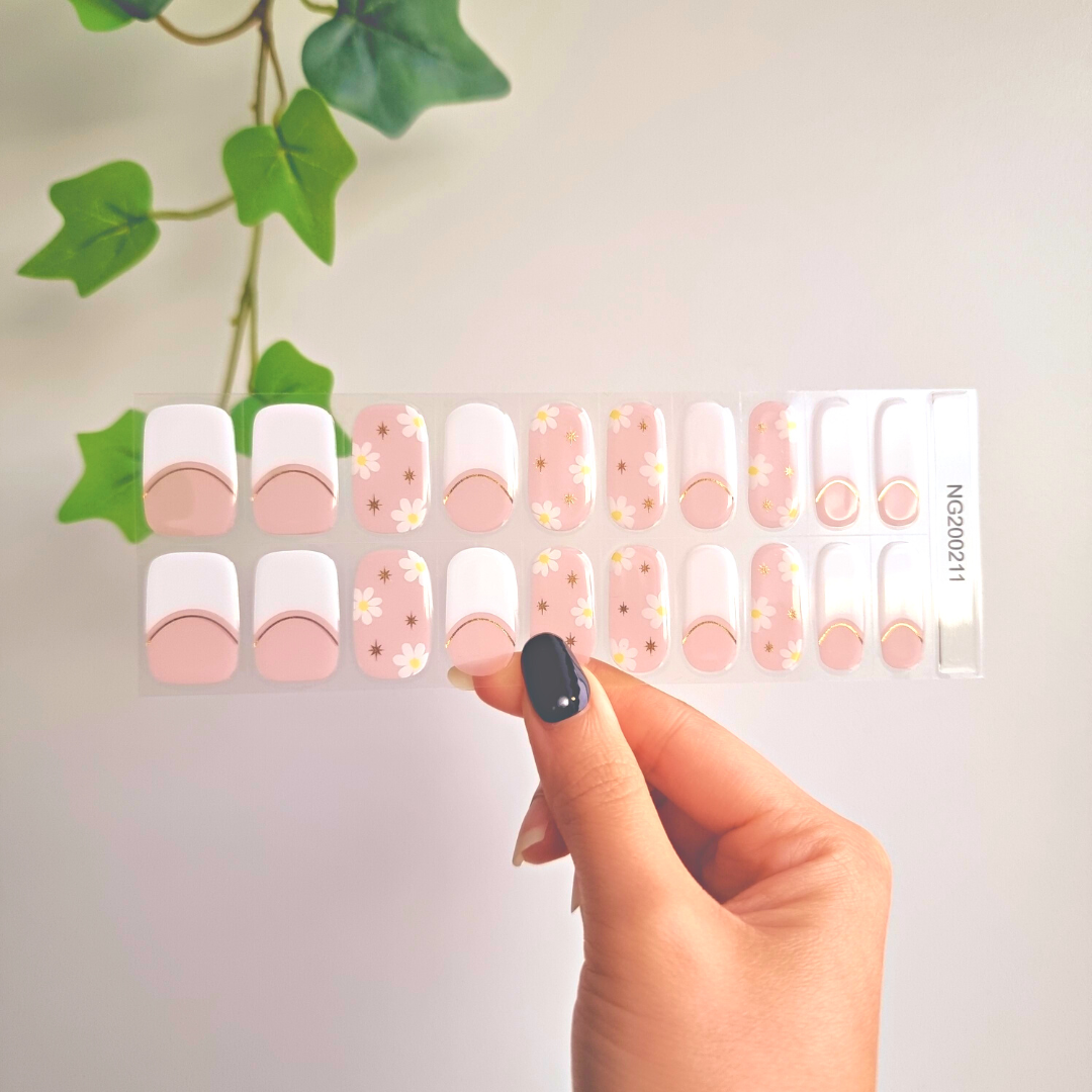Malibu Daisy DIY Semicured Gel Nail Sticker Kit | Gellae – Gellae